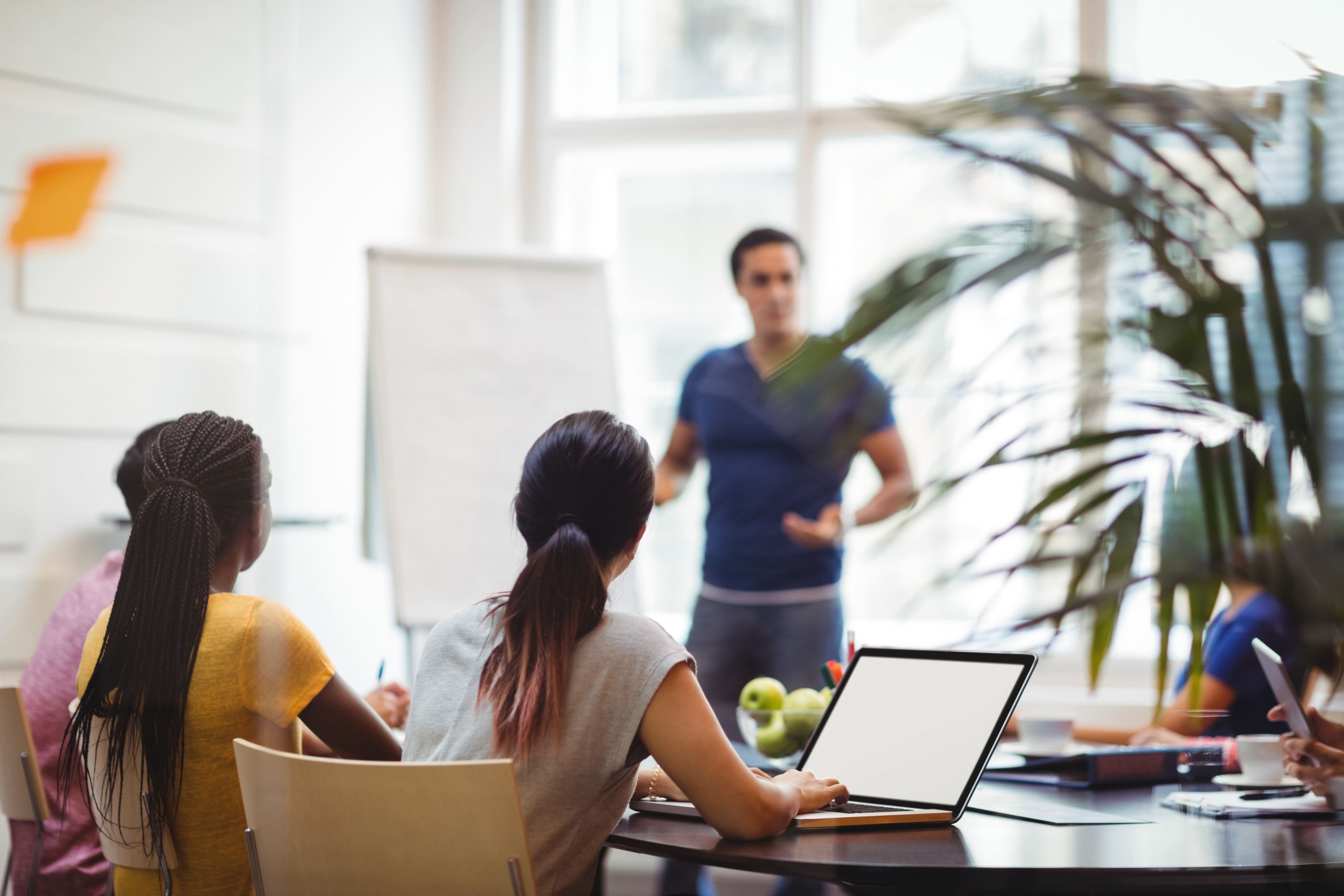 Treinamento e Desenvolvimento de Pessoas: vem entender e comece a ...